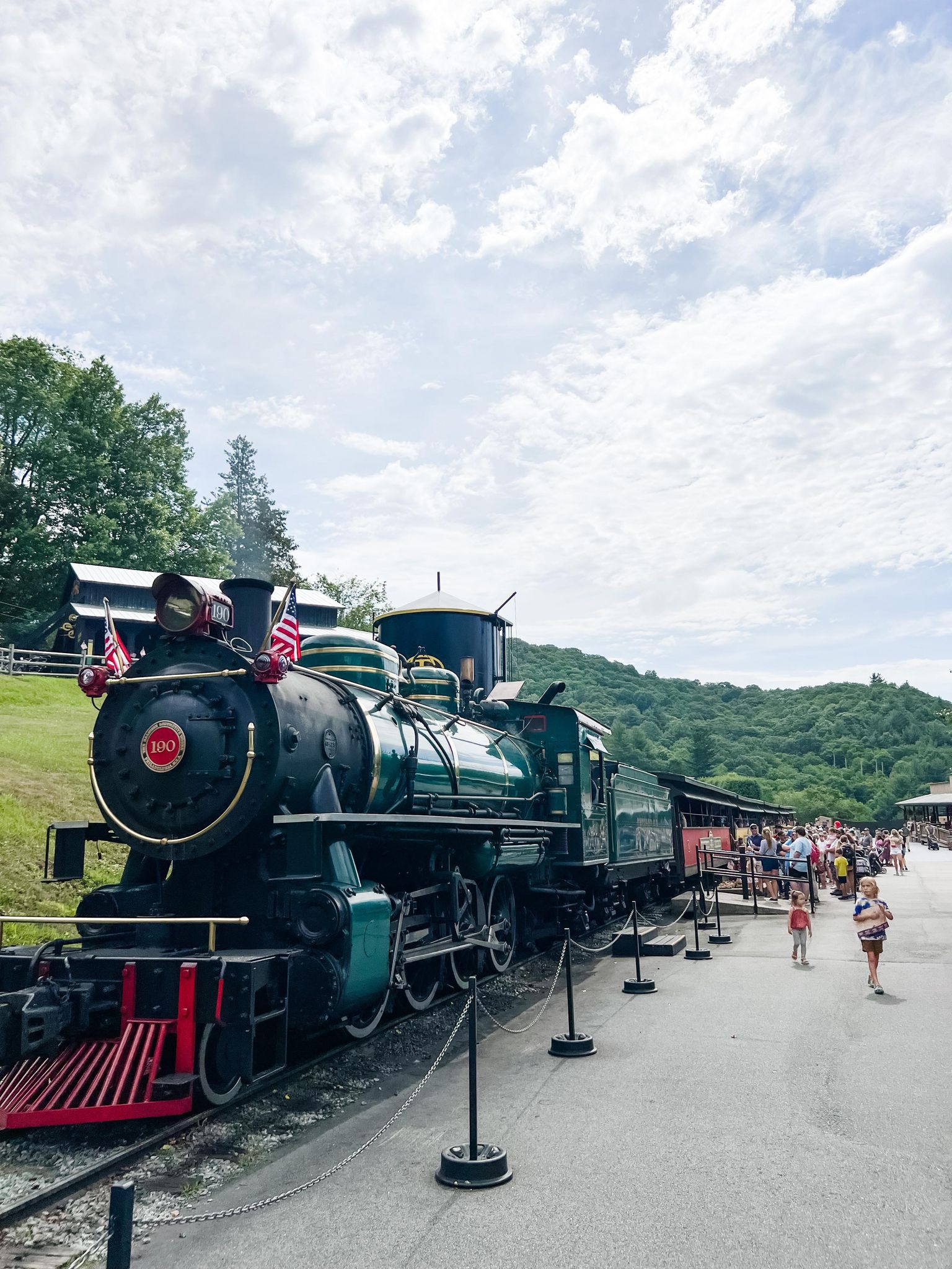 Is Tweetsie Railroad Worth the Cost? – Triangle Families Explore